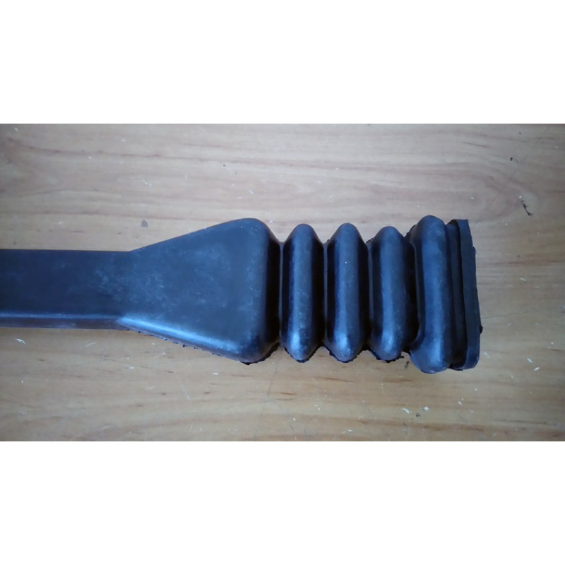 Rubber side chain protection.