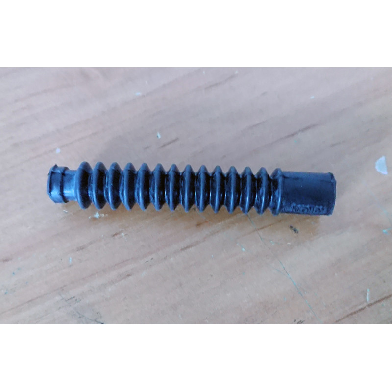Fuelle goma protector cable.